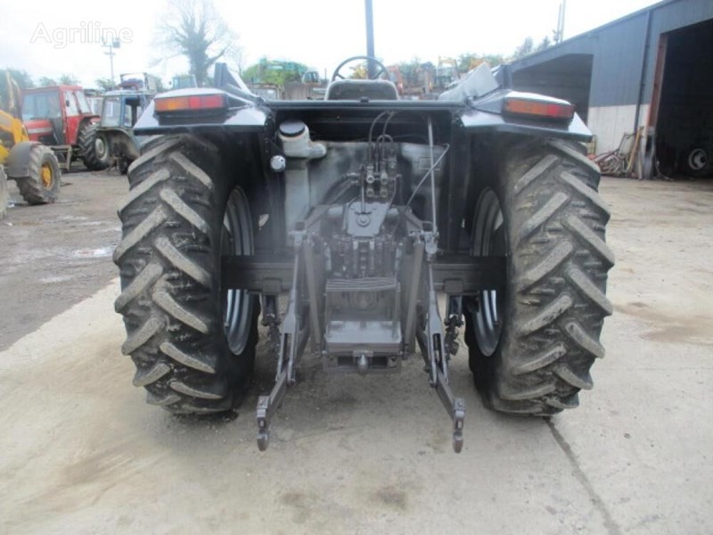 MASSEY FERGUSON 3075 Ciągnik kołowy MASSEY FERGUSON 3075 9 378 EUR ...